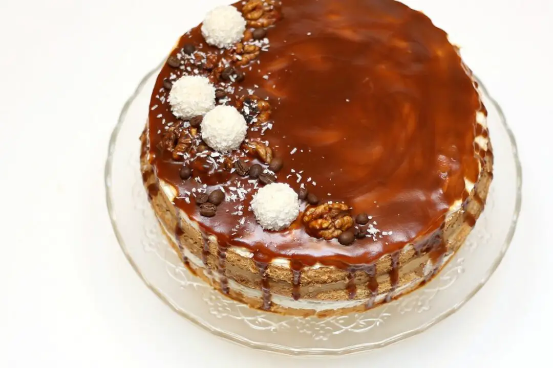 A Naked Cake: What Is It And How To Make One?